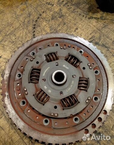 Маховик диск сцепления демпфер 06C141065C купить в Москве VAG 06C141065 ...